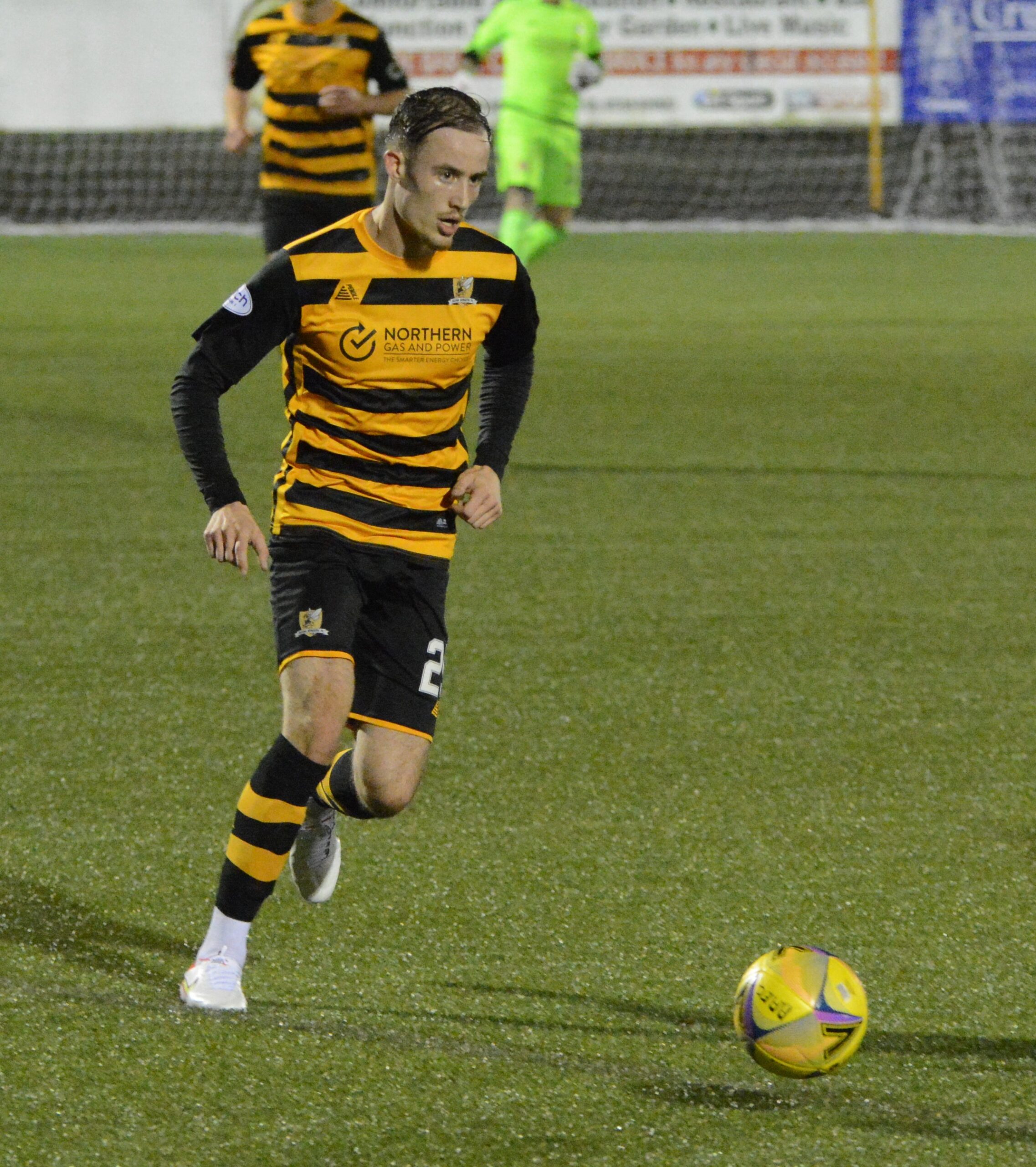 Tom Leighton signs - Alloa Athletic FC