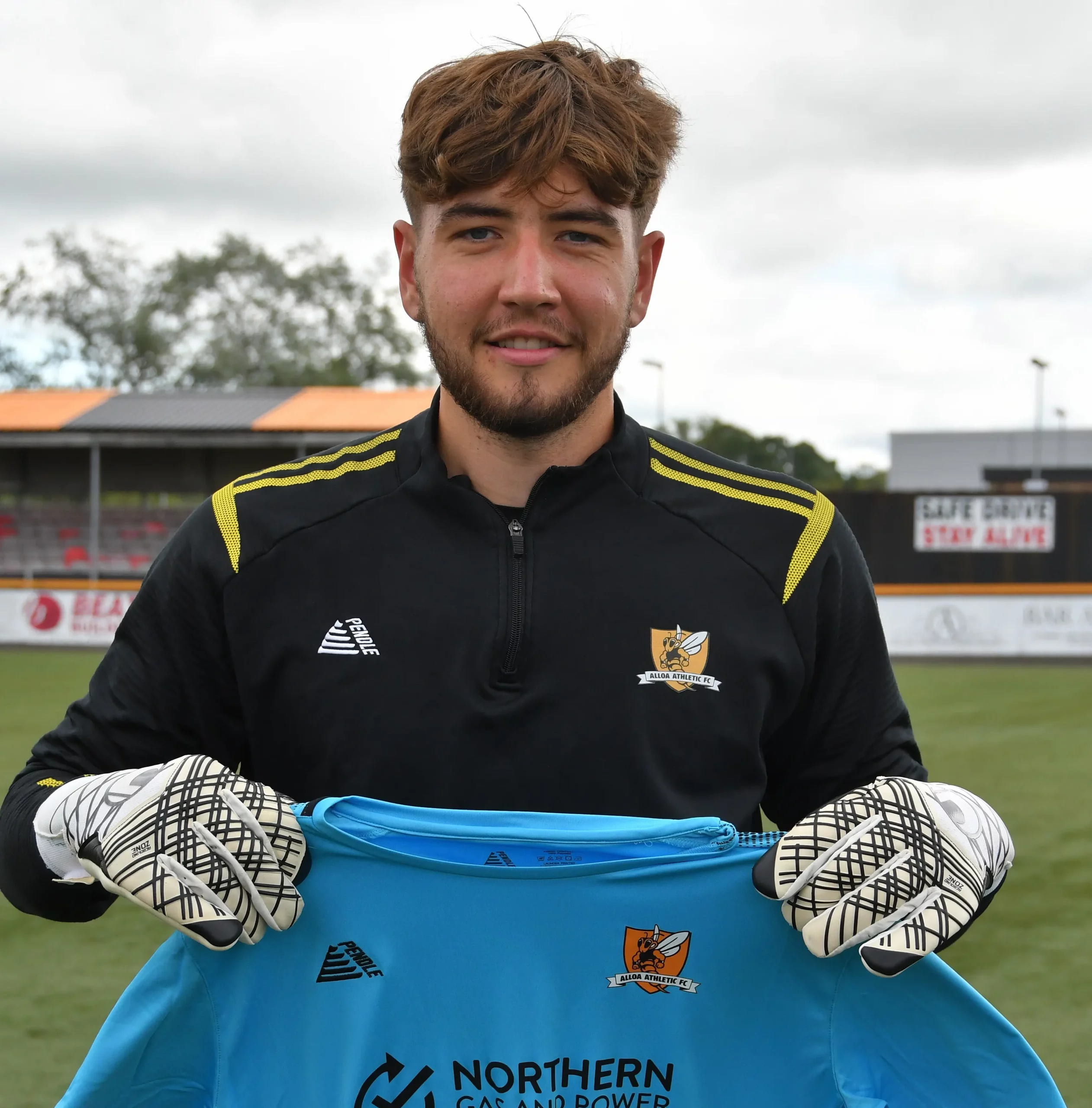 Liam McFarlane joins on loan - Alloa Athletic FC